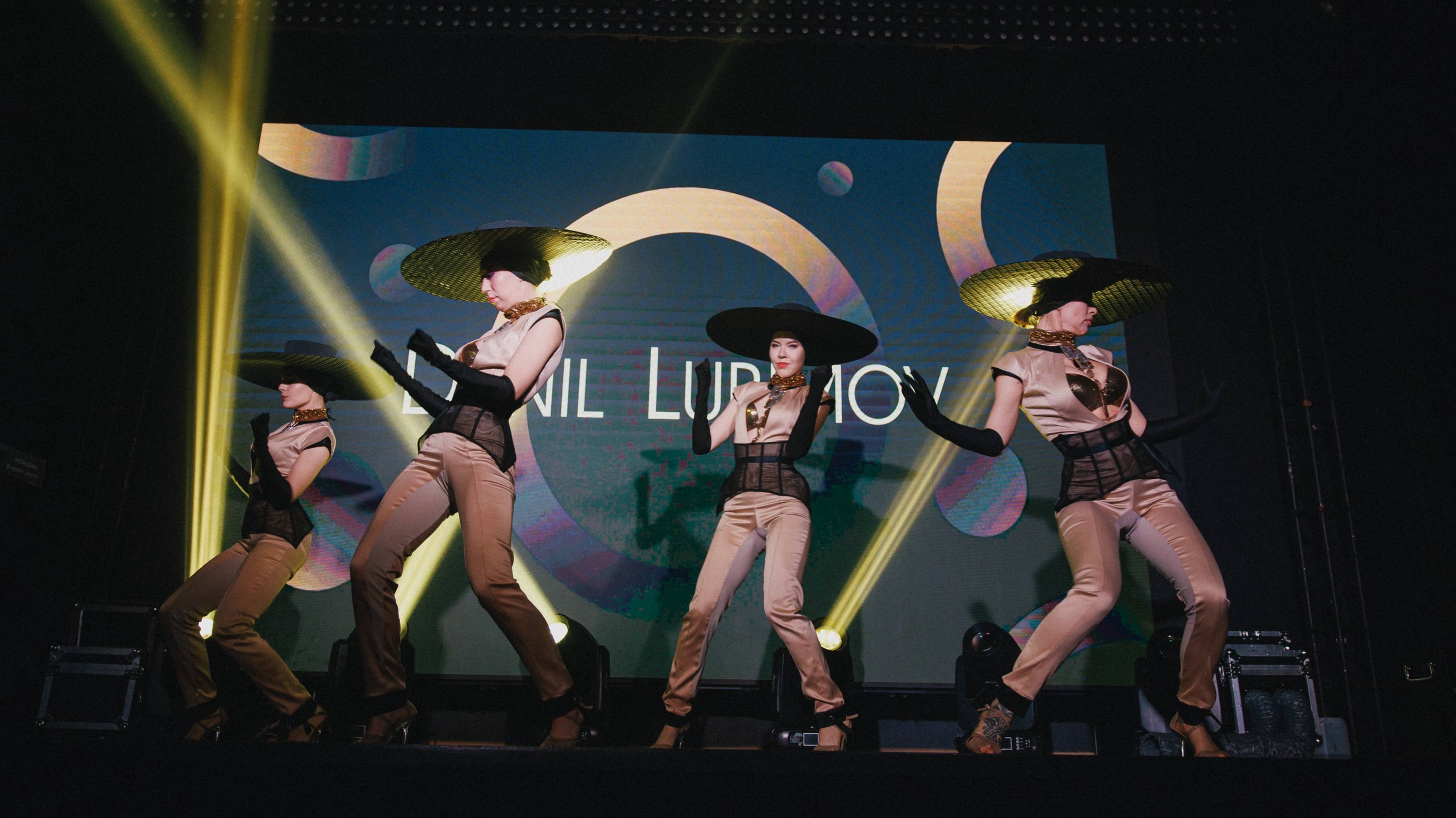 День рождения с командой #RusakovTeam 25 - и ты уже ЛЕГЕНДА!