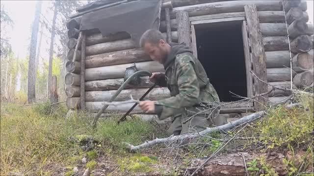Рыбалка с Ночёвкой. Гнилая изба Изъеденная грибками. Часть 1