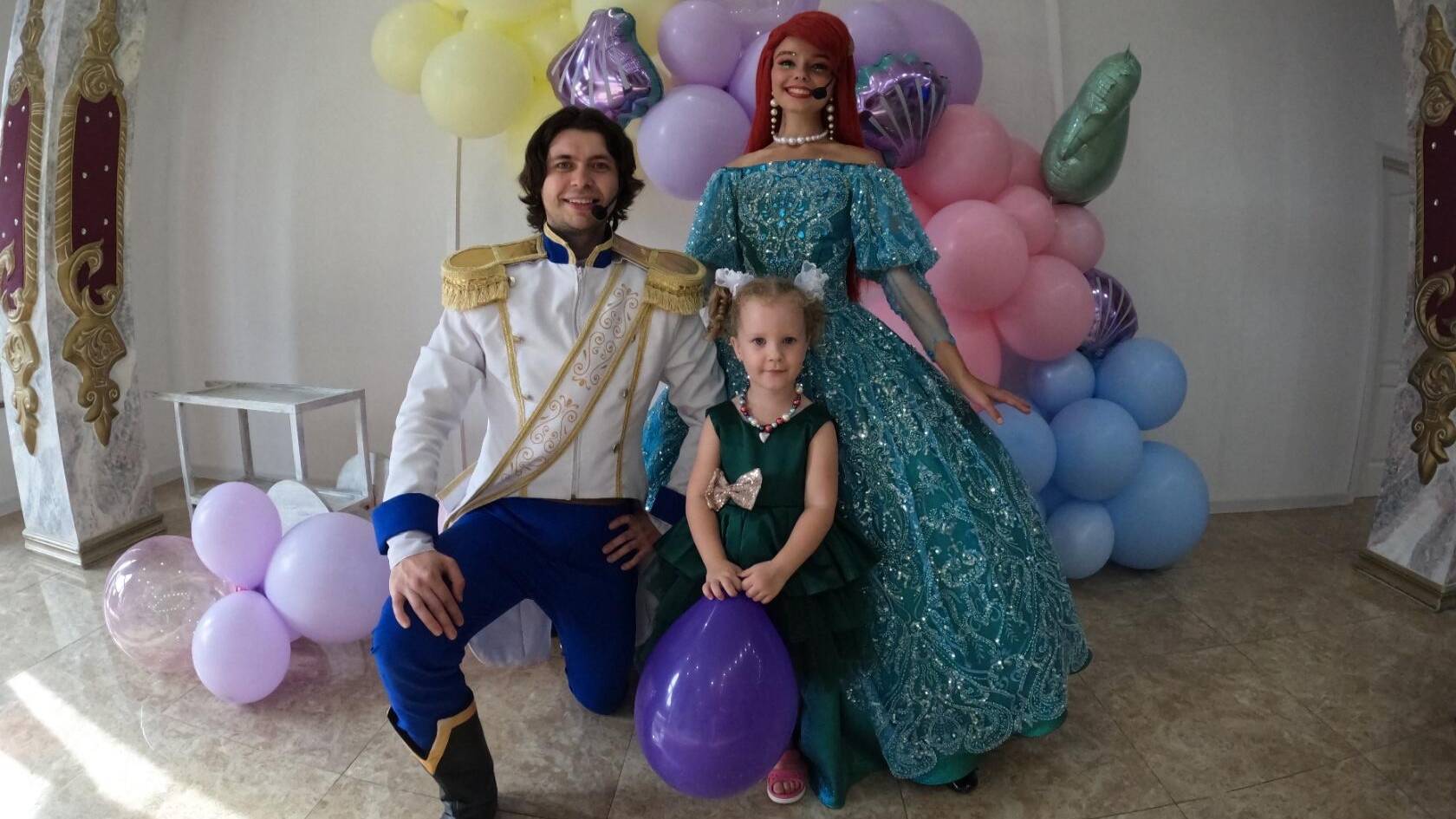 На спектакле "Русалочка Ариэль" в театре "Сказкино"