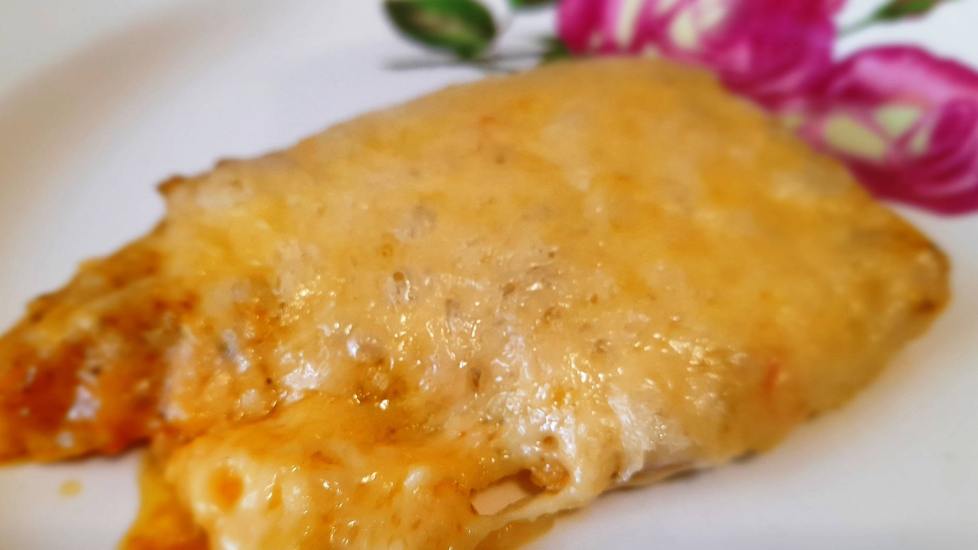 Филе индейки под чесночным соусом