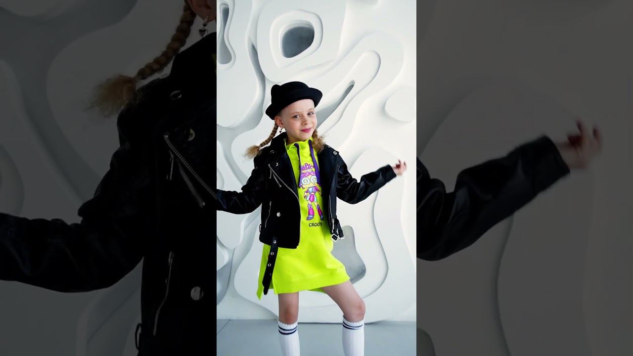 Платье неон