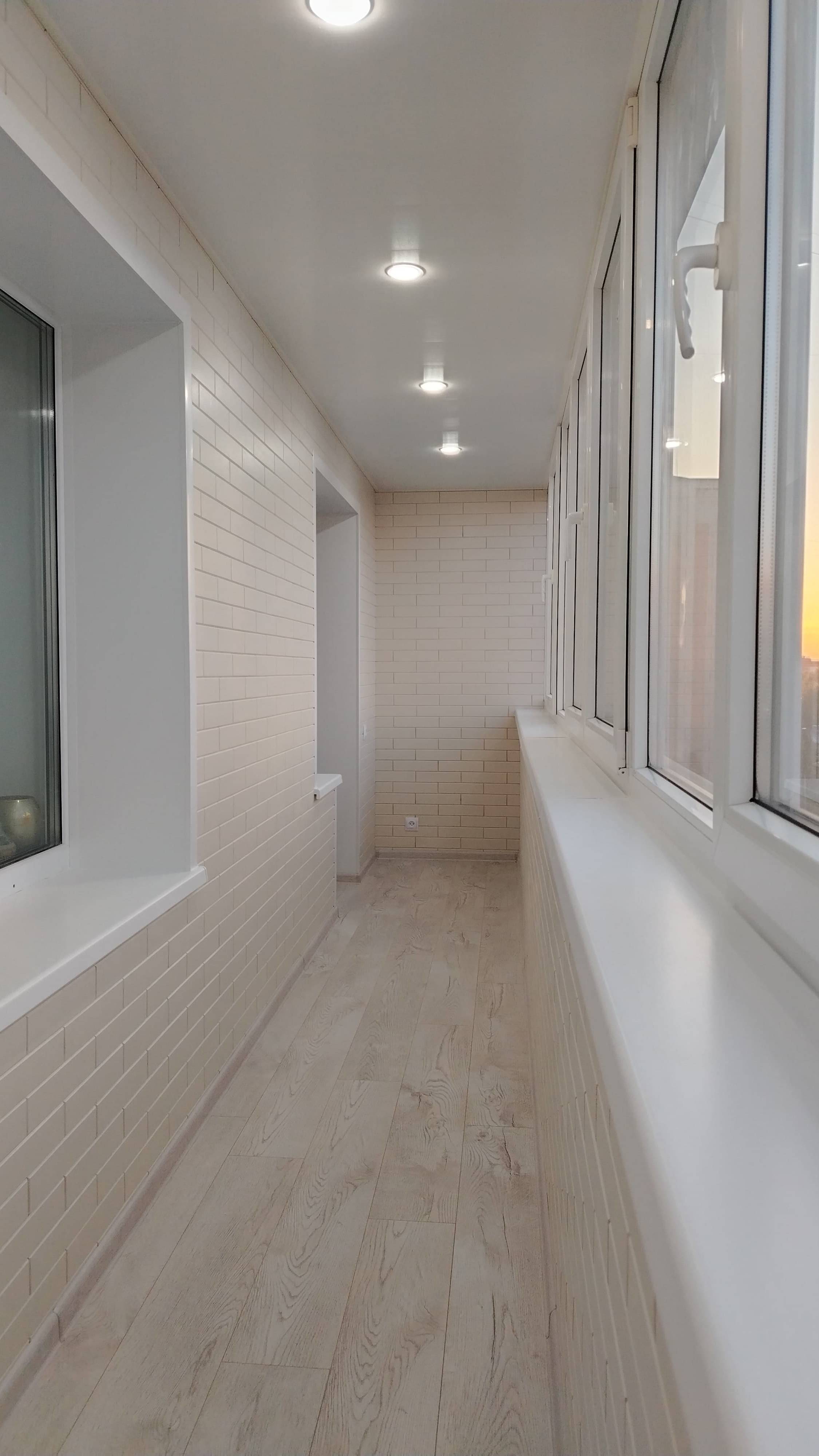 Ремонт и отделка балкона в Смоленске