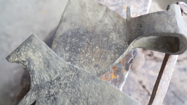 Восстановление топоров.  Часть 2 видео Романа Величко