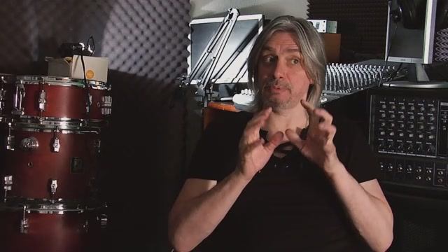 Интервью c лидером группы «РЕКА» Михаилом «Майком» Жигачевым на студии «M69»