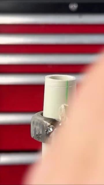 Как нарезать резьбу на пластиковой трубе?