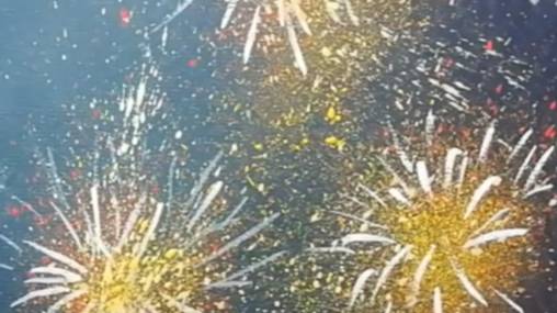 Праздничный салют 9 мая: как нарисовать яркие огни и передать атмосферу торжества?