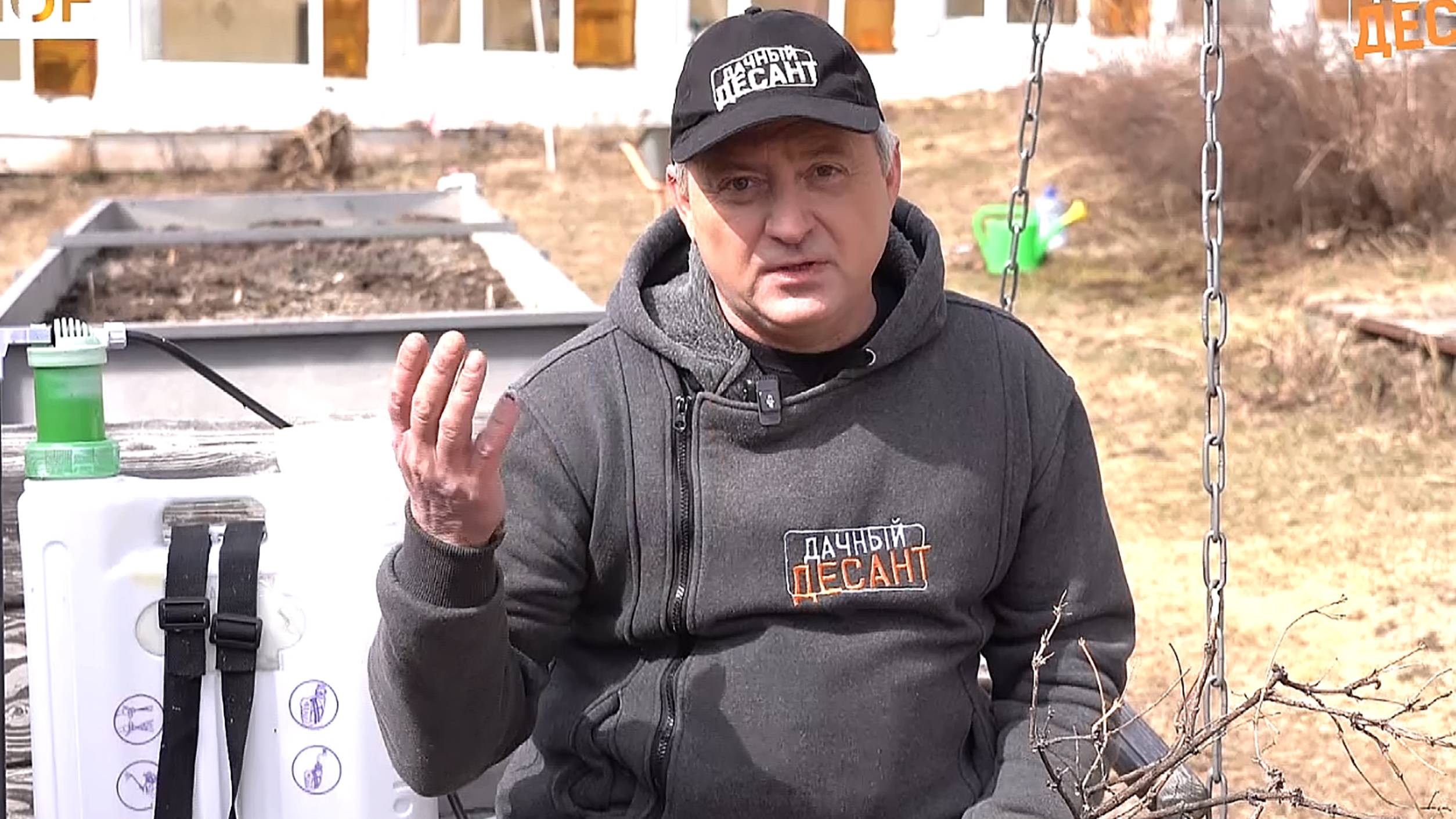 С вами «Дачный десант» от 30 апреля 2025 г. Евгений Сиваев борется с мучнистым червецом-стервецом!