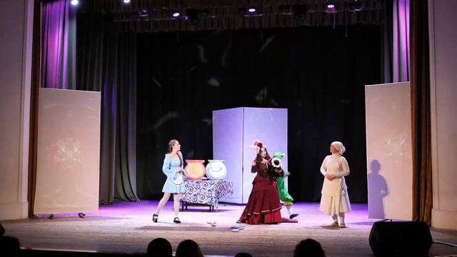 20250424 Алиса в стране чудес