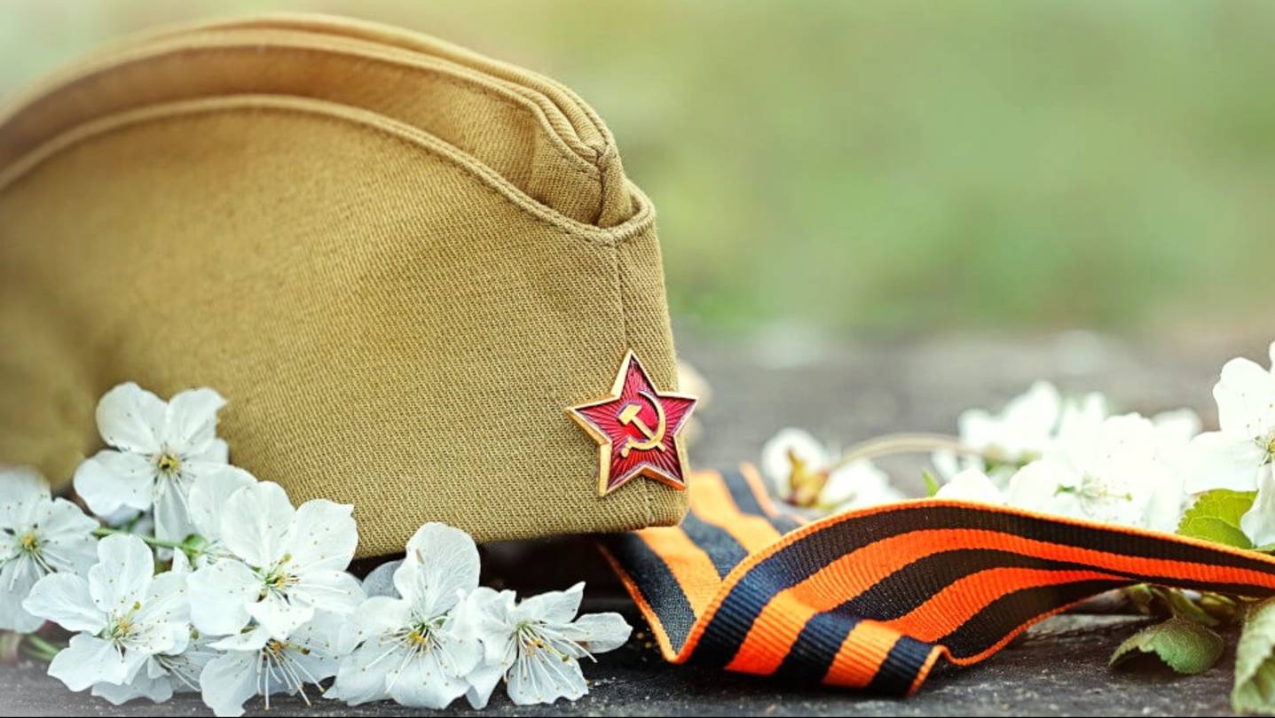 Илья Френкель: "ДАВАЙ ЗАКУРИМ". Музыка: Михаила Табачникова. Исполняет — Елена Артёменко.