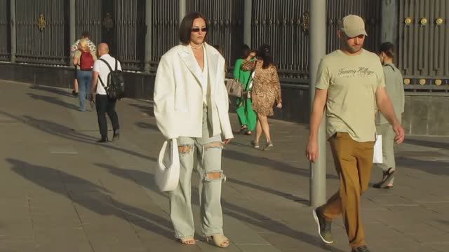 СТРИТСТАЙЛ - уличный стиль на улицах Москвы. Прогуляемся по Новому Арбату