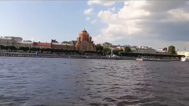 Прогулка по Неве. Санкт-Петербург
