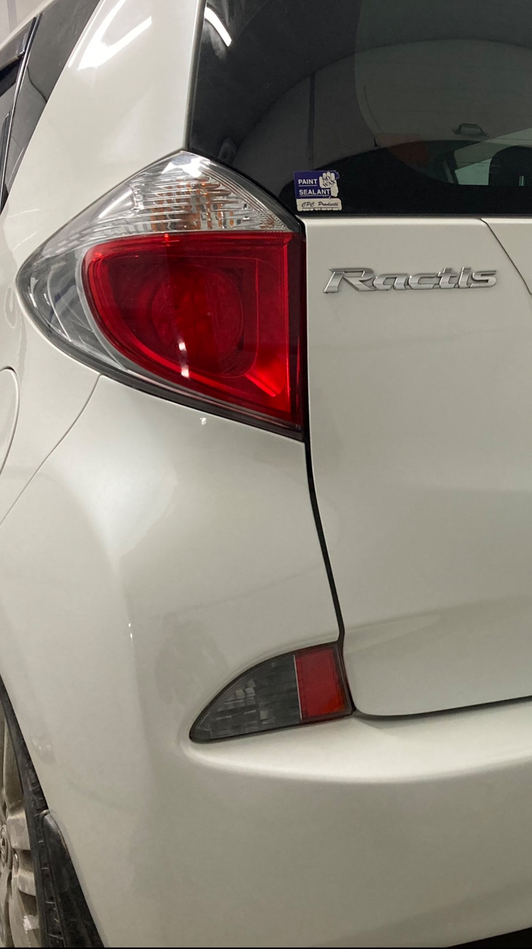 Toyota Ractis ремонт жопы