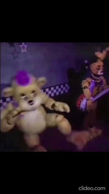 фредбер танцует танец из мемов