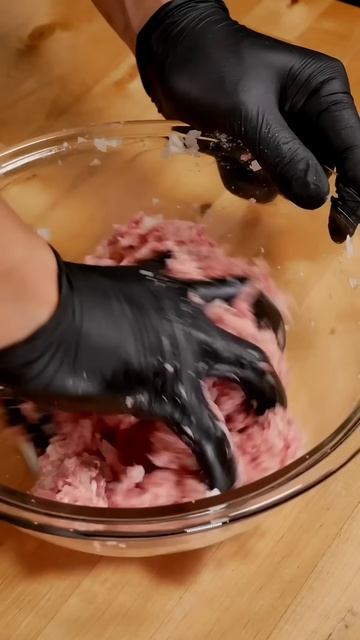 Сэндвич из жареной курицы, с мясными шариками😋