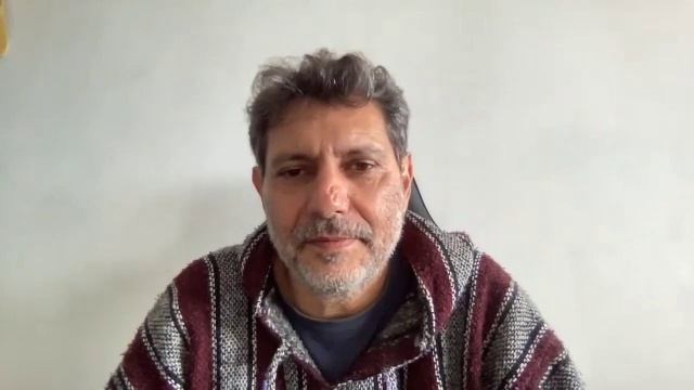 30-04-2025 Español - English - Russian