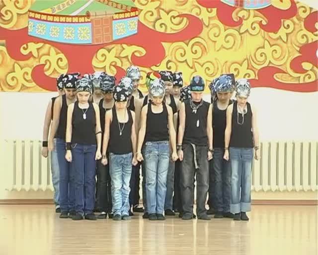 Танцевальный коллектив Әдемі - We will rock you