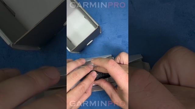 Распаковка часов Garmin Forerunner 965 Carbon Grey DLC