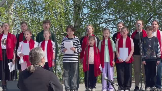 Забота у нас простая,
Забота наша такая: