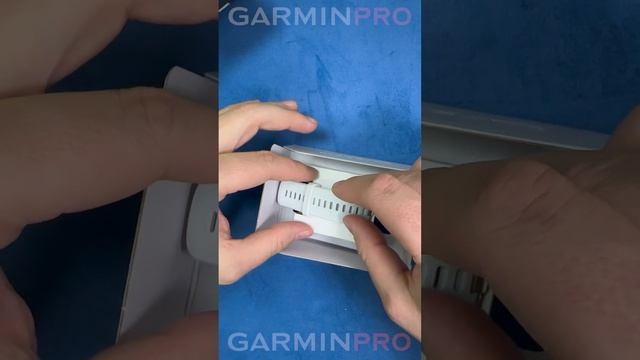 Распаковка часов Garmin Venu 3 Silver Артикул: 010-02784-00