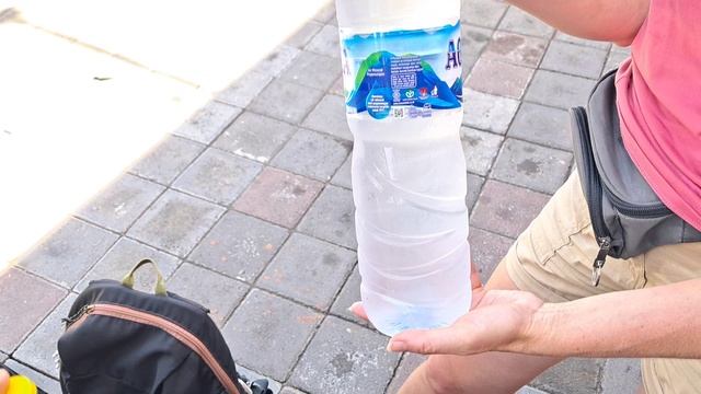 Минутка абсурда по-балийски  (по-индонезийский)