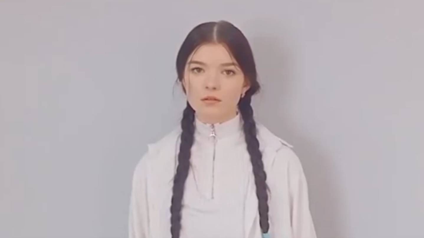 💥 ДЕВУШКА ЧИТАЕТ СТИХИ О ВОЙНЕ ДЛЯ КОНКУРСА ЧТЕЦОВ НА 9 МАЯ 1945 ГОДА. Военные стихотворения ВОВ