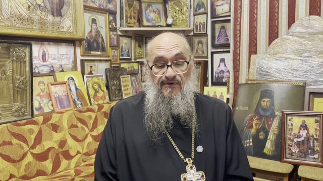 Поддаваться электронным носителям как воспитателям и обучателям немыслимо