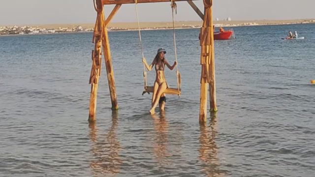 Западный Крым. Оленевка 2021. Пансионат "Солнечная долина". Часть 2. Архивное видео.