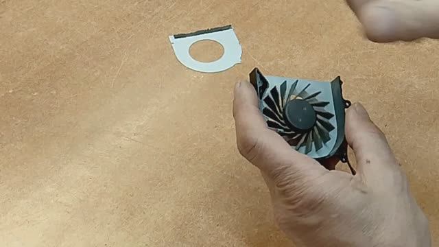 Как разобрать и смазать неразборный вентилятор ноутбука