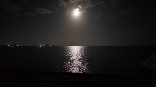 Озеро Бива ночью