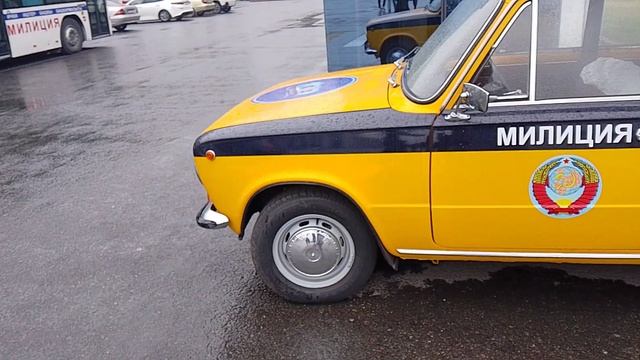 Милиция СССР,ваз 2101 в Кыргызстане на главной площади Бишкека возле белого дома