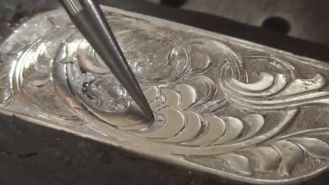 Серебряные накладки на Айфон. Гравировка