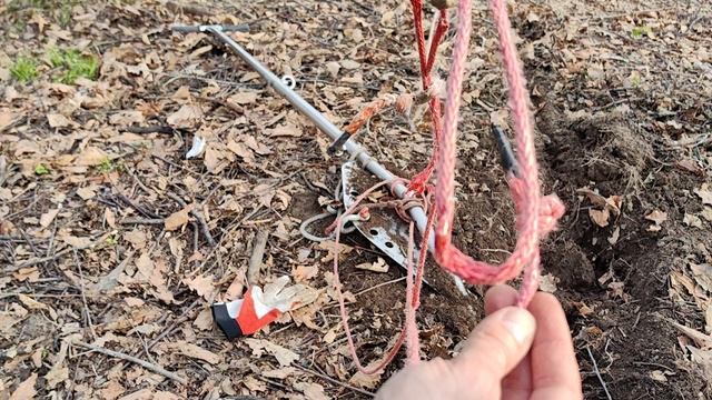 узел  анкари  - не  затягивается внедорожником и  лебедкой,  руками  развязывается