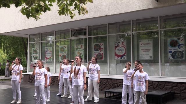 Рождается новый день 2022