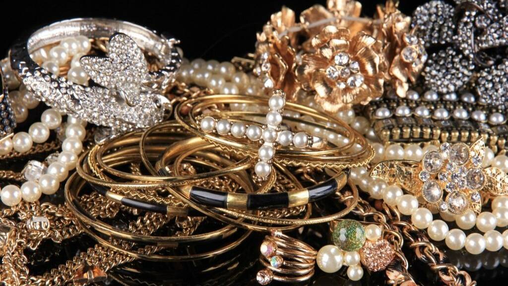 Тренды в украшениях и бижутерии на 2025