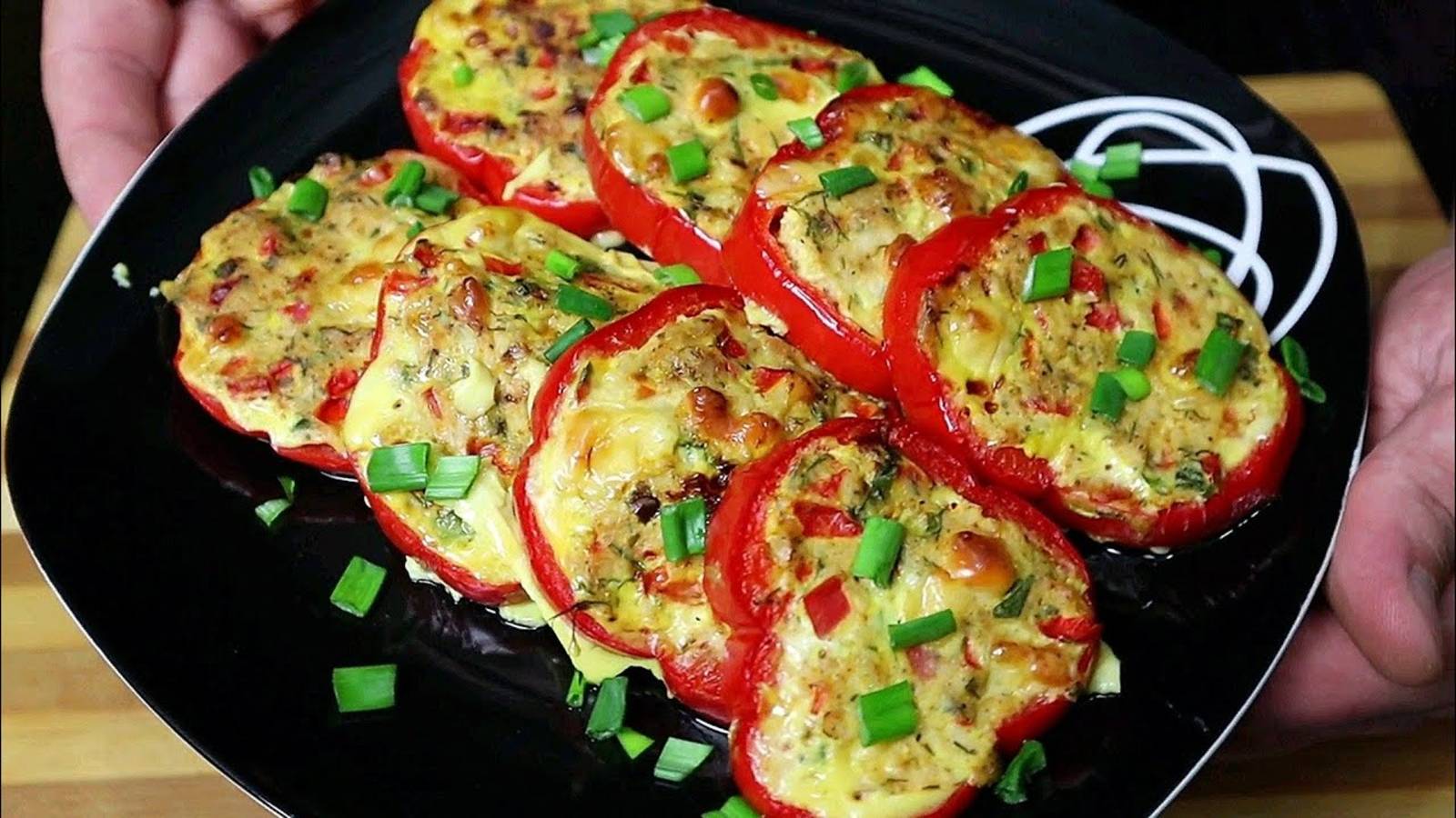 Готовил просто закуску а получился хит! Перцы с фаршем в духовке