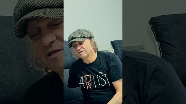 ЖИЗНЬ КАК ПРИКЛЮЧЕНИЕ: ВАЛЕРИЙ АЛЕКСЕЕВ О БОБРУЙСКЕ, ЦОЕ И ФУТБОЛЬНОЙ ДУШЕ SHORTS 2