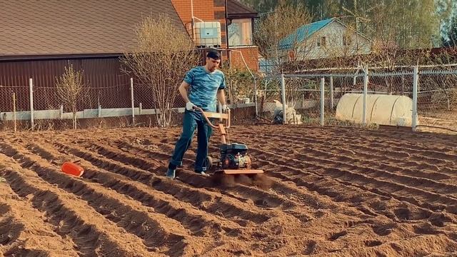 ИЛГЭРЭЙ БАКЧАДА ЭШЛИ Э ОЛЫ КЫЗЫ ЖЫРЛЫЙ!