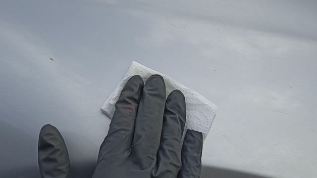 Как убрать смолу тополей с кузова автомобиля