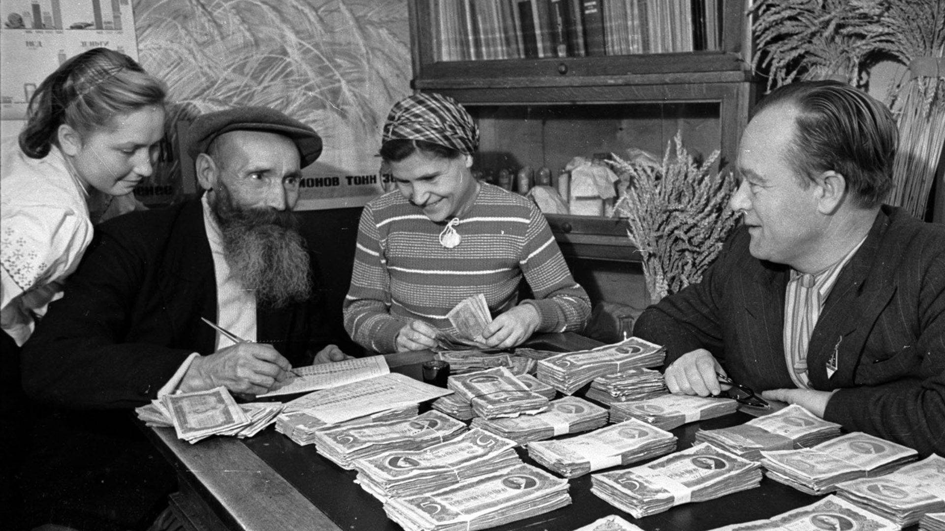 ИМЕННО НЭПМАНЫ ПОДНЯЛИ СССР ПОСЛЕ РЕВОЛЮЦИИ