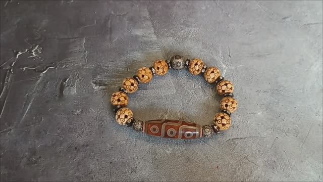 Мужской браслет