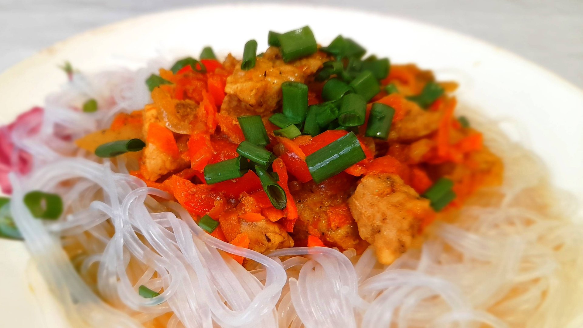 Филе индейки с овощами в соевом соусе