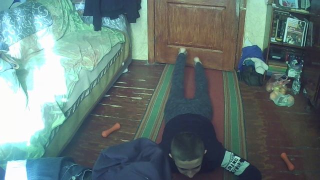 Тренировка спины на полу за 4 минуты