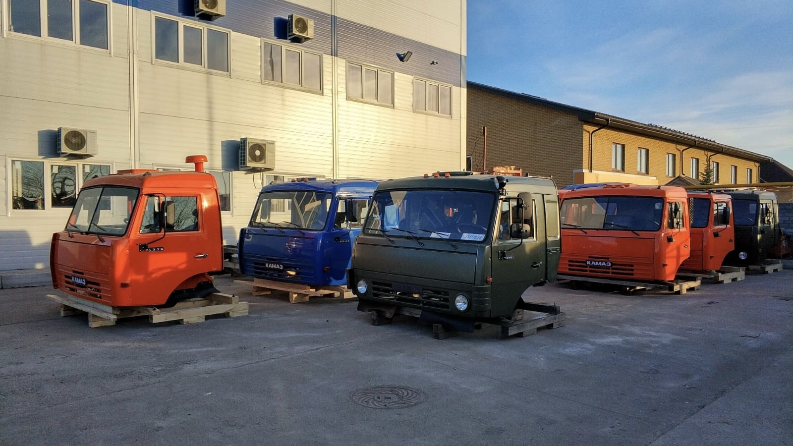 ЦЕНТР КАБИН. Небольшой обзор производства. +7-917-230-2060. Кабина Камаз.