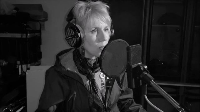 Песня "Там нет меня" поёт Наталья Леонова. Аккомпанемент и аранжировка - Алексей Сидоров