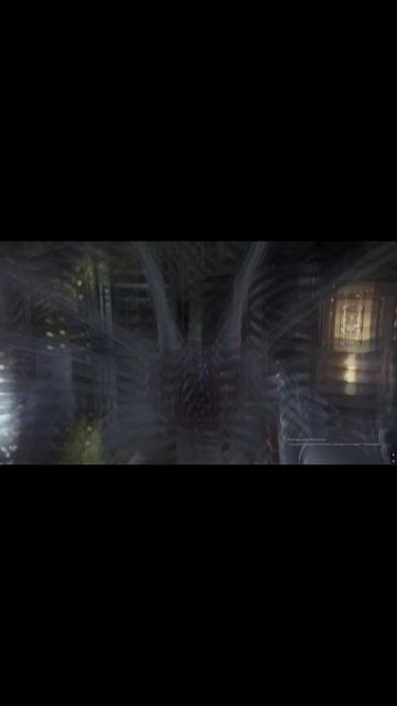 Кекс смотрит и аплодирует.