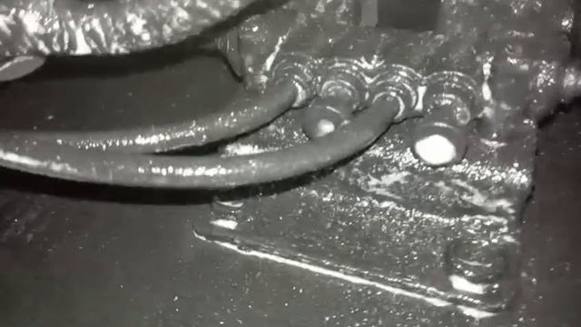 HD-170 HYUNDAI утечка воздуха через пневмозаглушки трубок