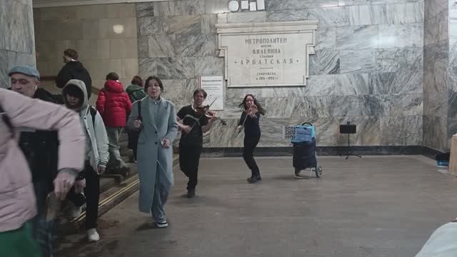 Музыка в метро.  02.05.2025 г.