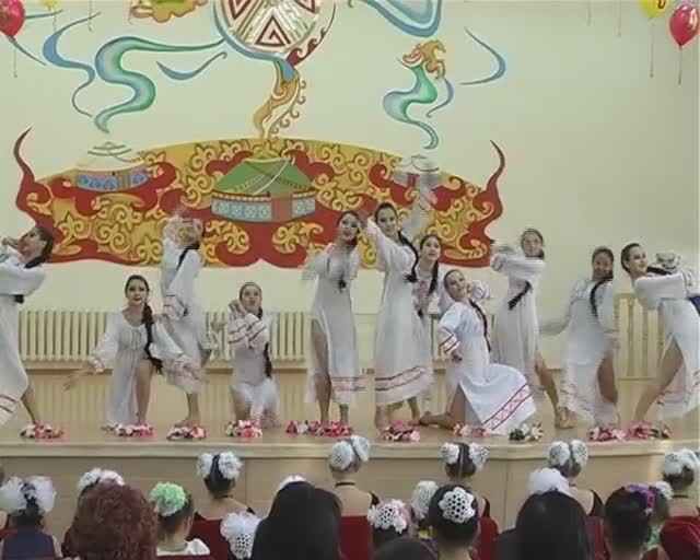 Катя Старкова и Танцевальный коллектив Әдемі - Иван Купала