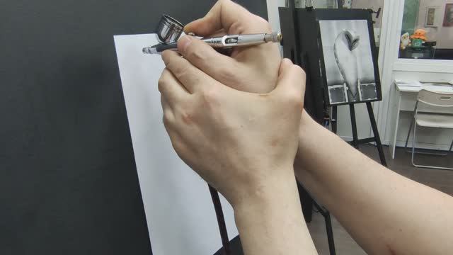 Точность и контроль при работе с аэрографом 🎨🎚️