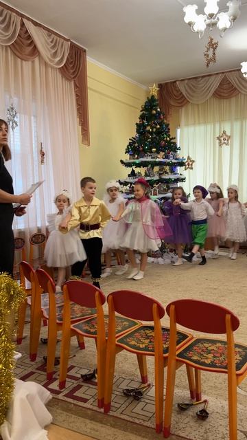 Новогодний утренник в детском саду